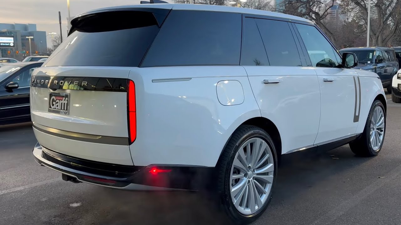 New 2025 Range Rover SE SWB P400 Night Drive - YouTube