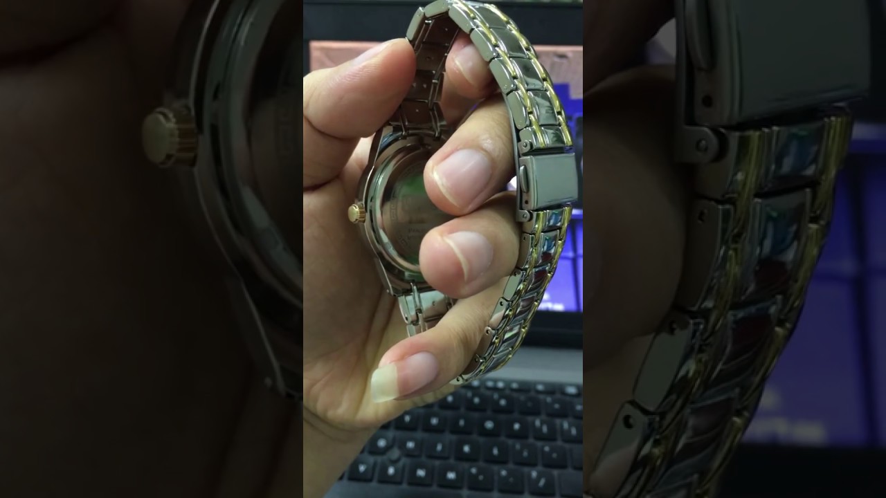 TicTic Watch Wlisth 1853 Gold - YouTube