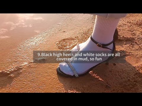 9.Black high heels and white socks are all covered in mud, so fun