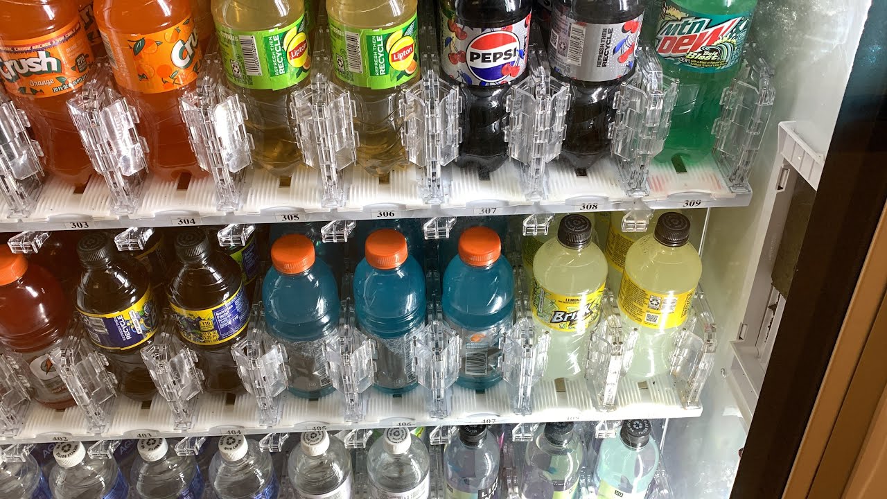 Another Bevmax 4 touch screen vending machine at College. - YouTube