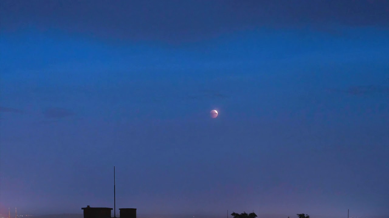 July 2018 Total Lunar Eclipse in Brno, Czech Republic. - YouTube