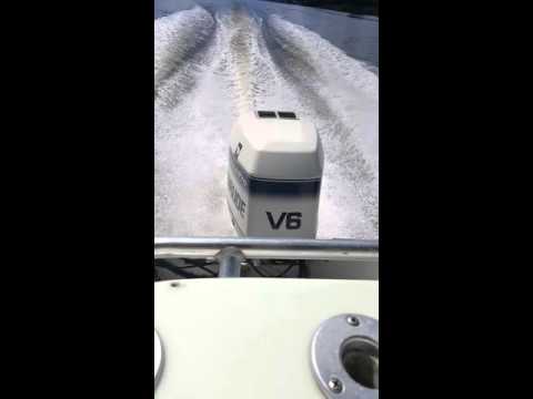Ocean Pro 225 Evinrude First Run after carb kits. - YouTube