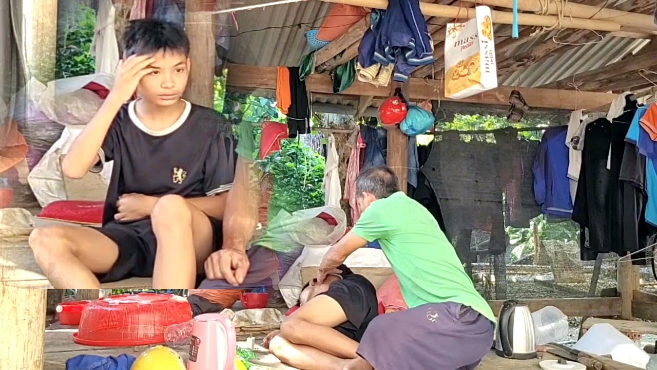 Parents left the poor boy behind - YouTube