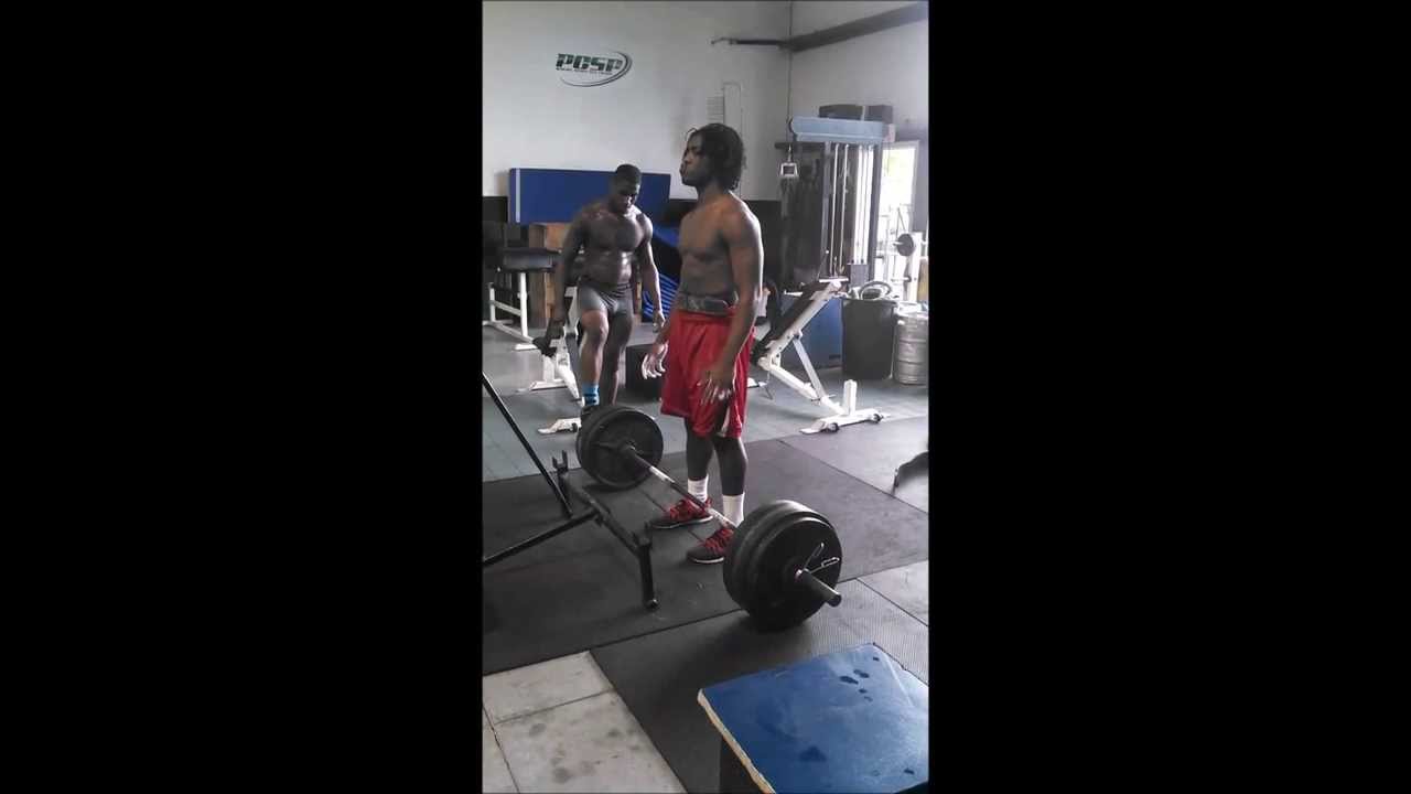 WSSU linebacker Sam Mosley 500lb deadlift + 49.5" box jump - YouTube