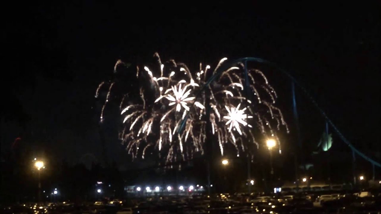 Victoria Day Fireworks: Canada's Wonderland May 22, 2016 10:00PM - YouTube