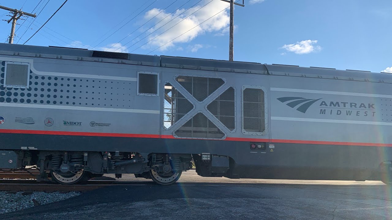 08/29/25 AMTK Passenger Train at Pine Junction in Gary, Indiana - YouTube