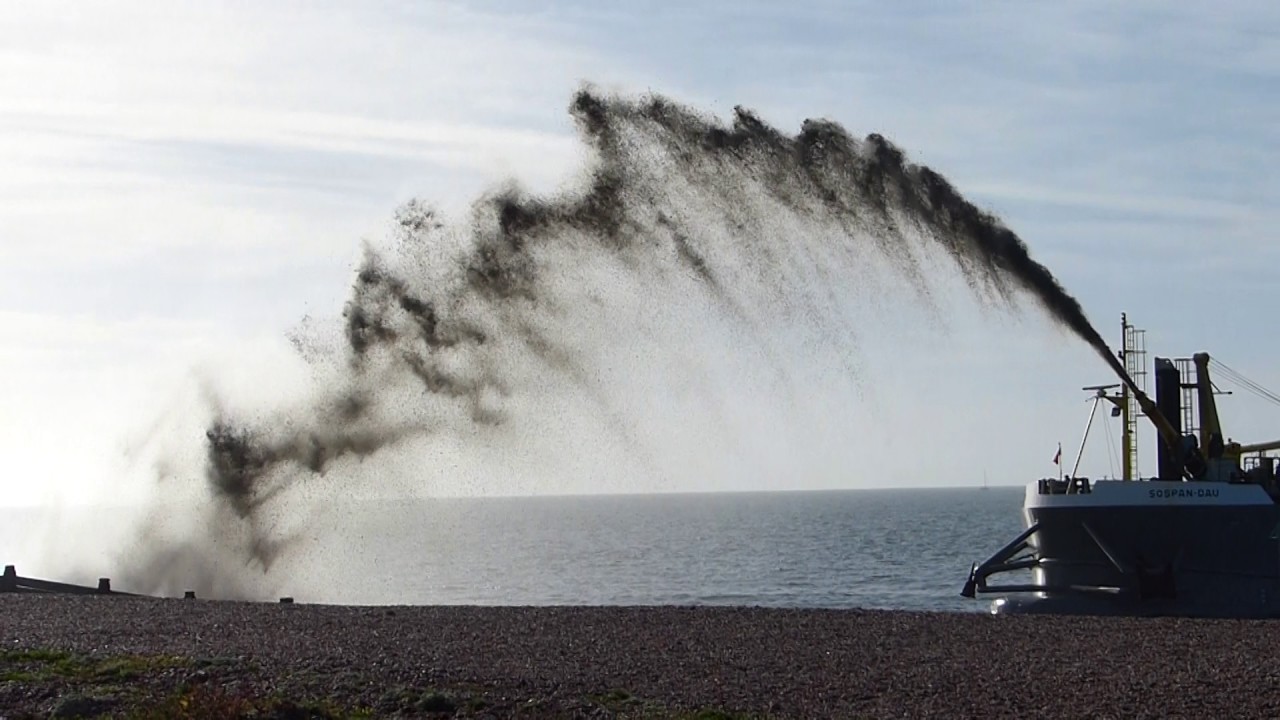 Rainbowing Hayling Island Beach - YouTube