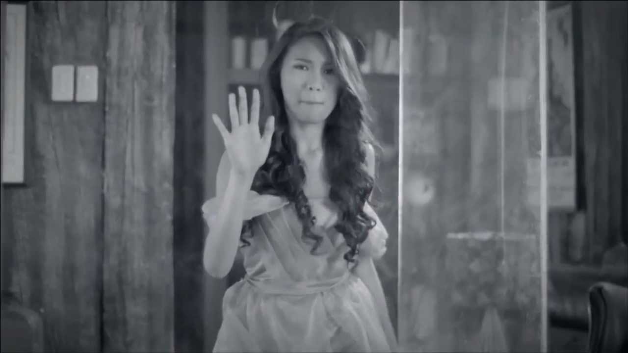 Krizza Neri - Ba't Di Ko Ba Nasabi - MV - YouTube