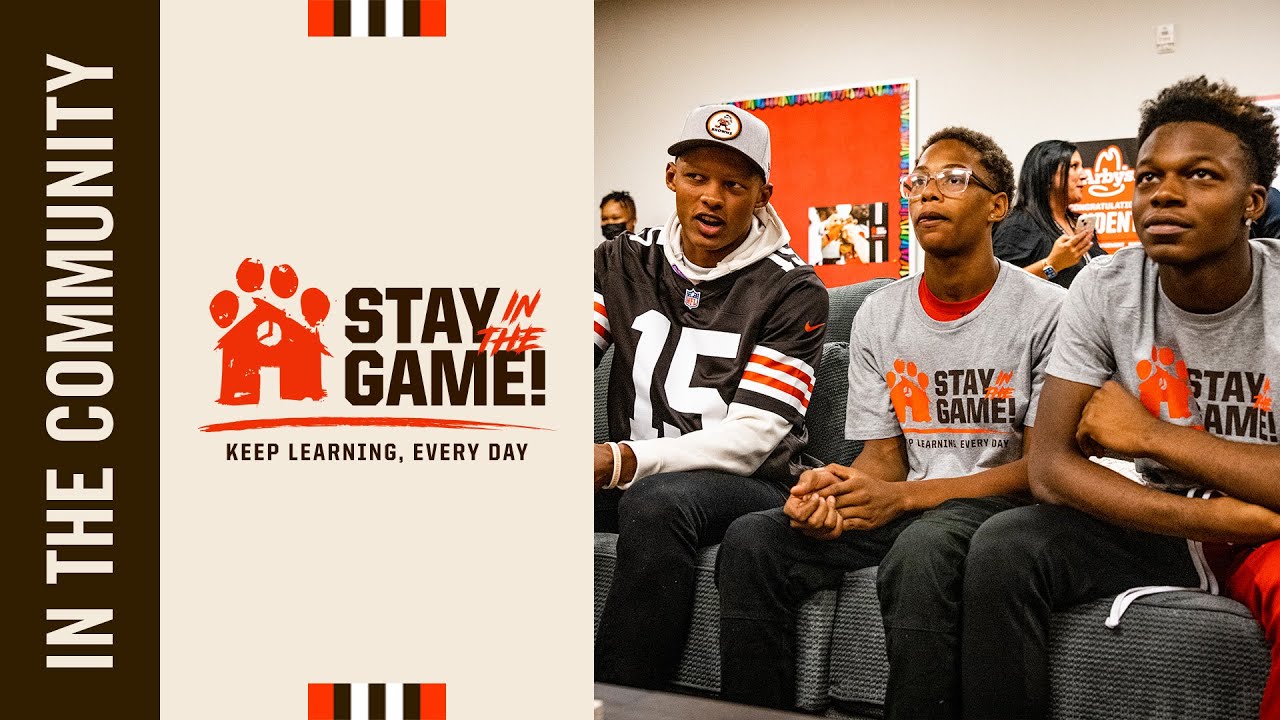 Browns unveil "Stay in the Game" room at Akron East CLC - YouTube