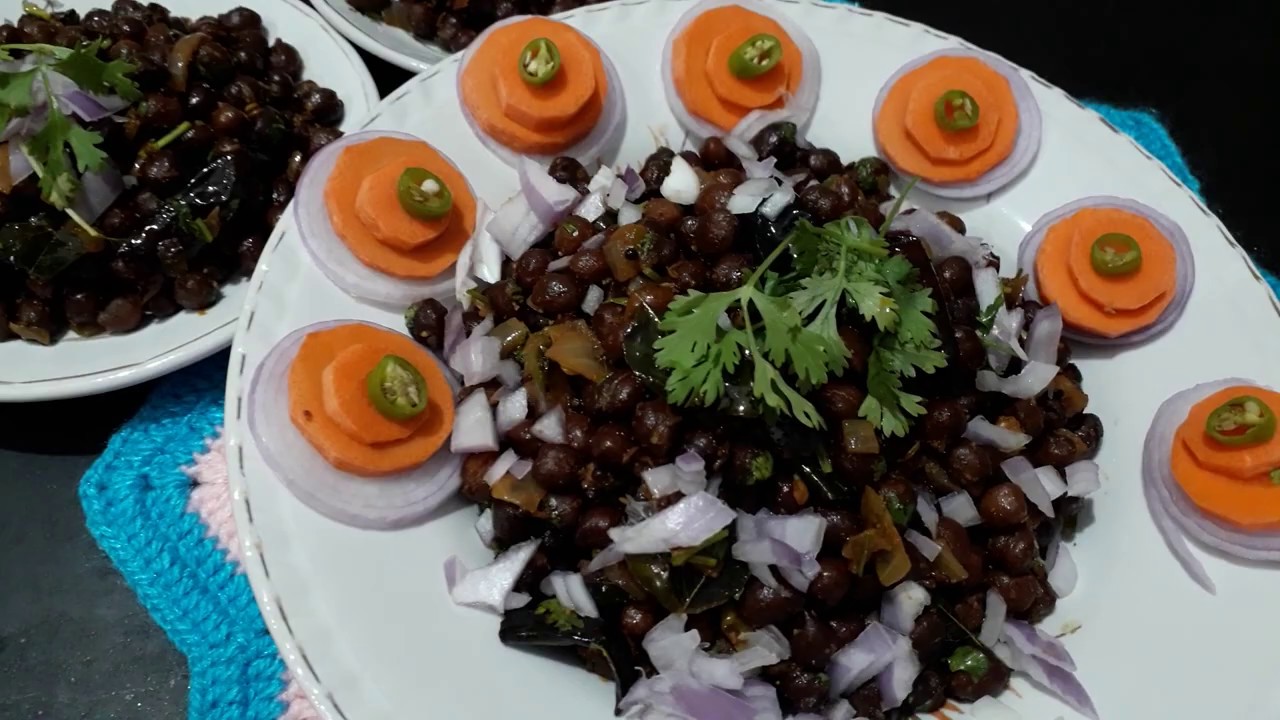 How to make healthy and tasty kala chana ghugni - YouTube