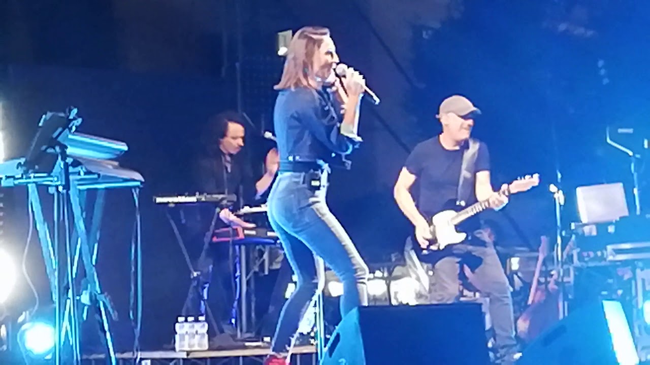 Anna Tatangelo Tour 2019 "La Fortuna.. " **Doppiamente Fragili** LIVE ...