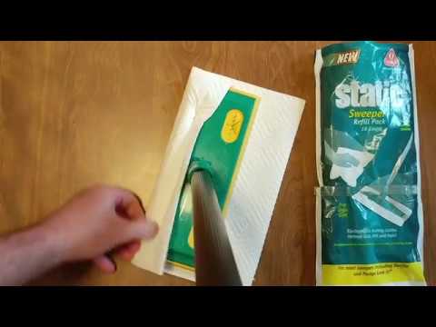 HOW TO USE PAPER TOWELS ON A SWIFFER FOR CLEANING YOUR FLOOR - YouTube