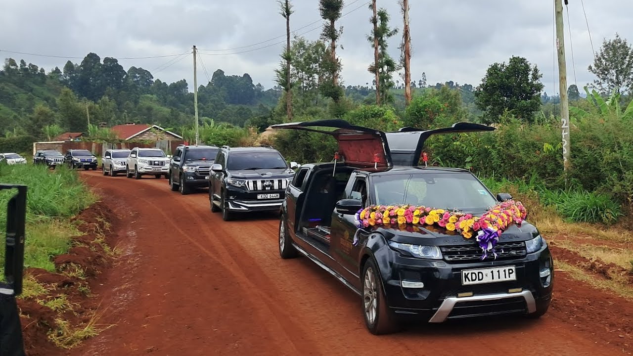 RUTO GWIKINYIA MATHIKO MA BABA WA WAKILI WAKE ADRIAN KAMOTHO RUNGU RWA ...