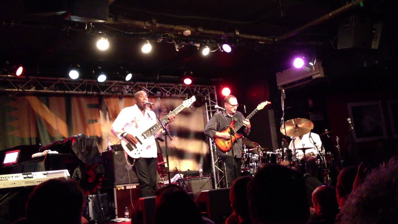 Firefly - Fourplay (New morning Paris Live Nov 2012) - YouTube