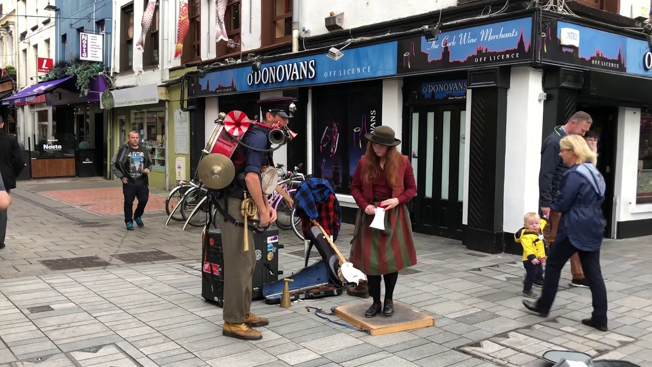 Buskers in Cork - YouTube