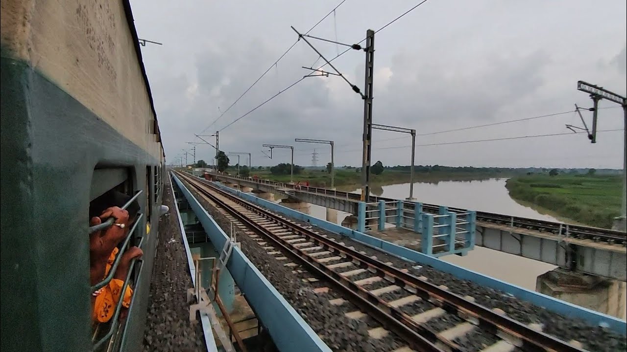 Crossing Over Ajay Bridge - Azimganj-Katwa MEMU Passenger Train ...