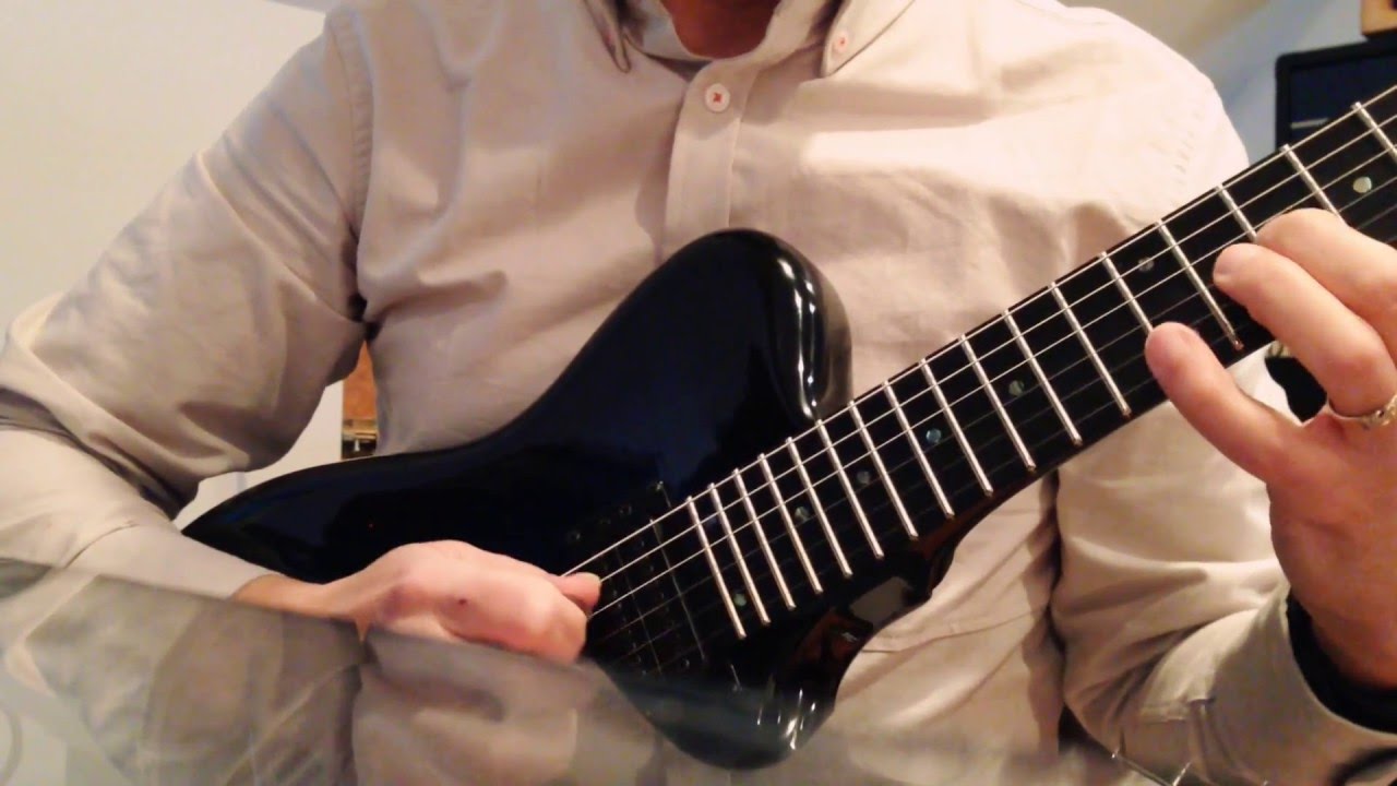 Allan Holdsworth - Carvin HF2 - quick look - YouTube