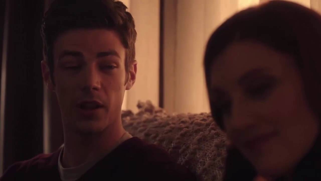 The Flash 2x21 Barry gets his speed back - YouTube