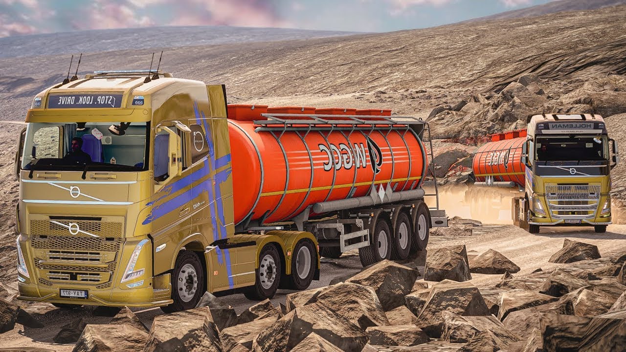 Luxury Truck Driving Through Snowy Roads | Euro Truck Simulator 2 ...
