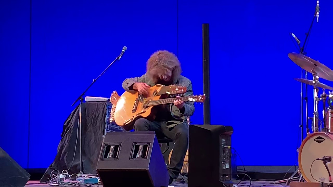 Pat Metheny at the Haynes Family Celebration - YouTube