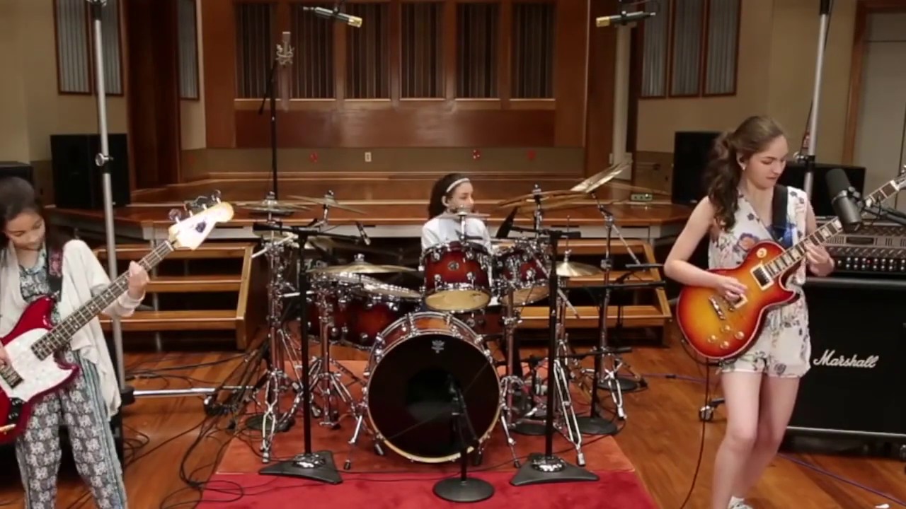 Sweet Child O’ Mine - The Warning ROCK BAND, - BONUS: Ale Villarreal ...