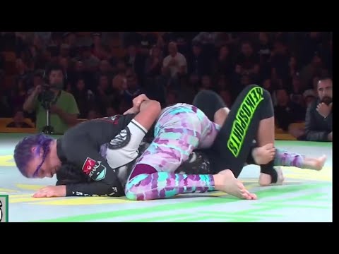  Cora Sek vs Zoe Chiles