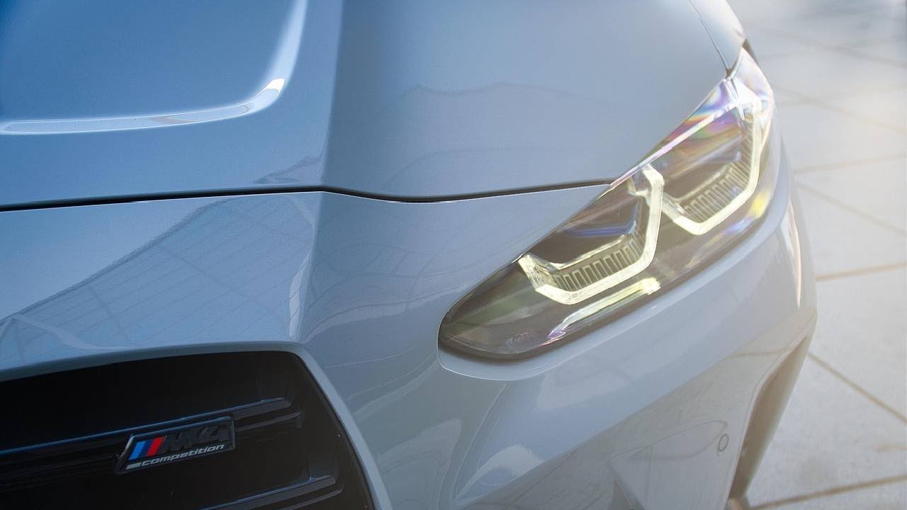 Angry BMW M4 driving - YouTube