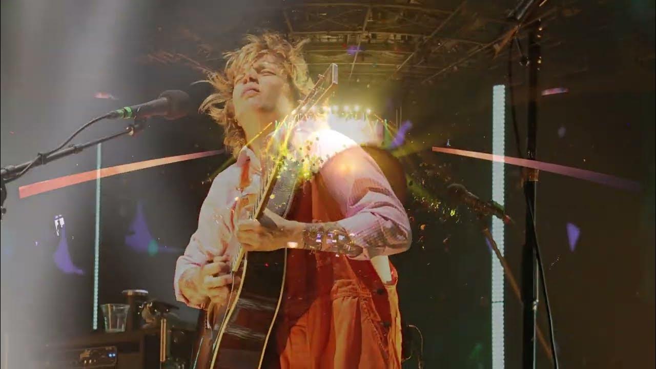 Billy Strings Halloween Recap - YouTube