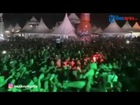 Nikita Mirzani marah tok*etnya dipegang penonton