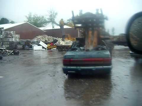 car getting smashed - YouTube