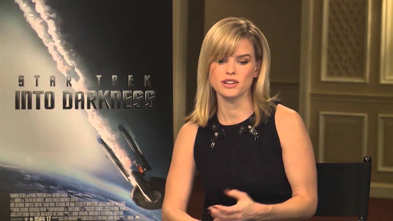 Alice Eve (Star Trek Into Darkness) on Sidewalks Entertainment - YouTube