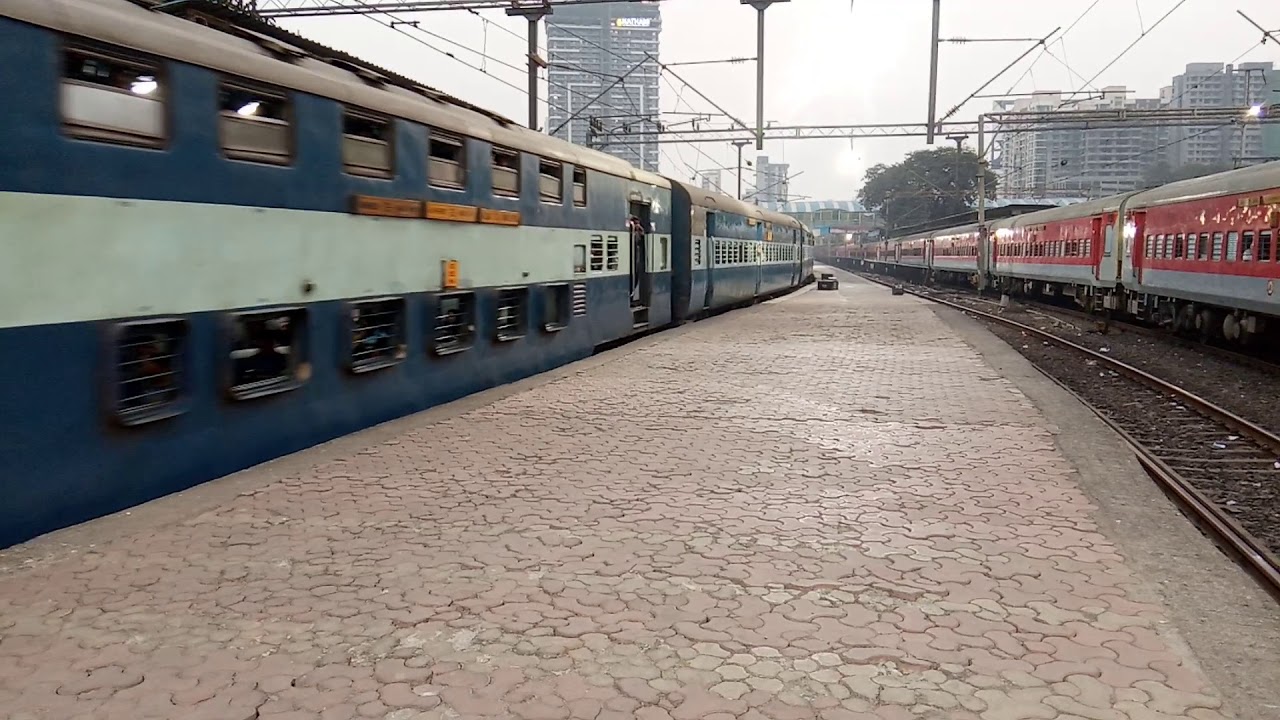 Non AC Double Decker Valsad Fast Passenger Mumbai Central Departure ...