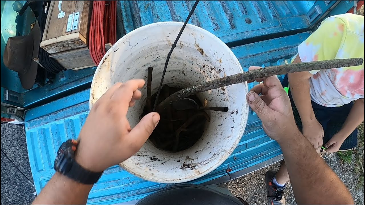 Magnet Fishing Bridges 2 - YouTube