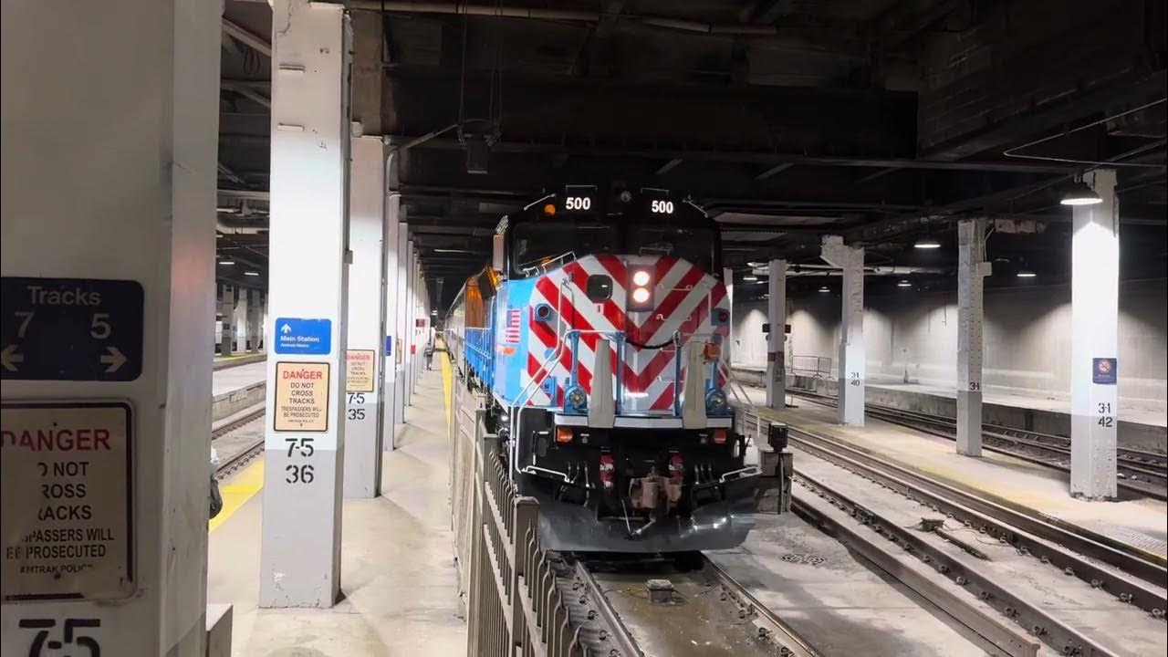 Metra 500 RTA departs Union Station - YouTube