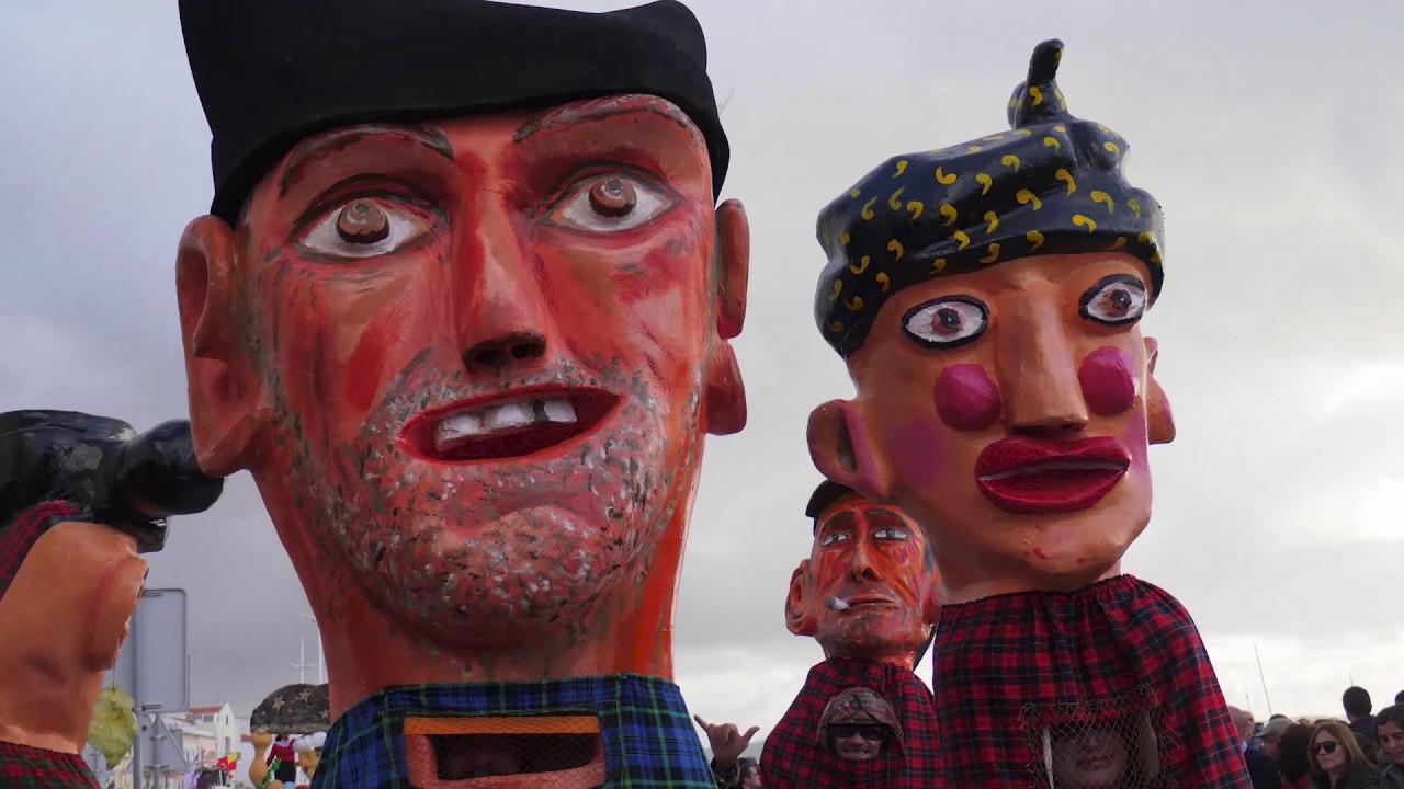 Carnaval da Nazaré--Terça-Feira--Fev28-2017. - YouTube