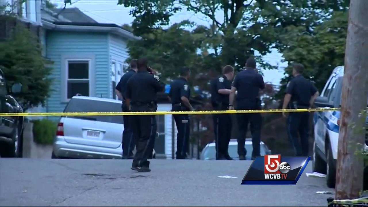 Police officer injured in altercation - YouTube