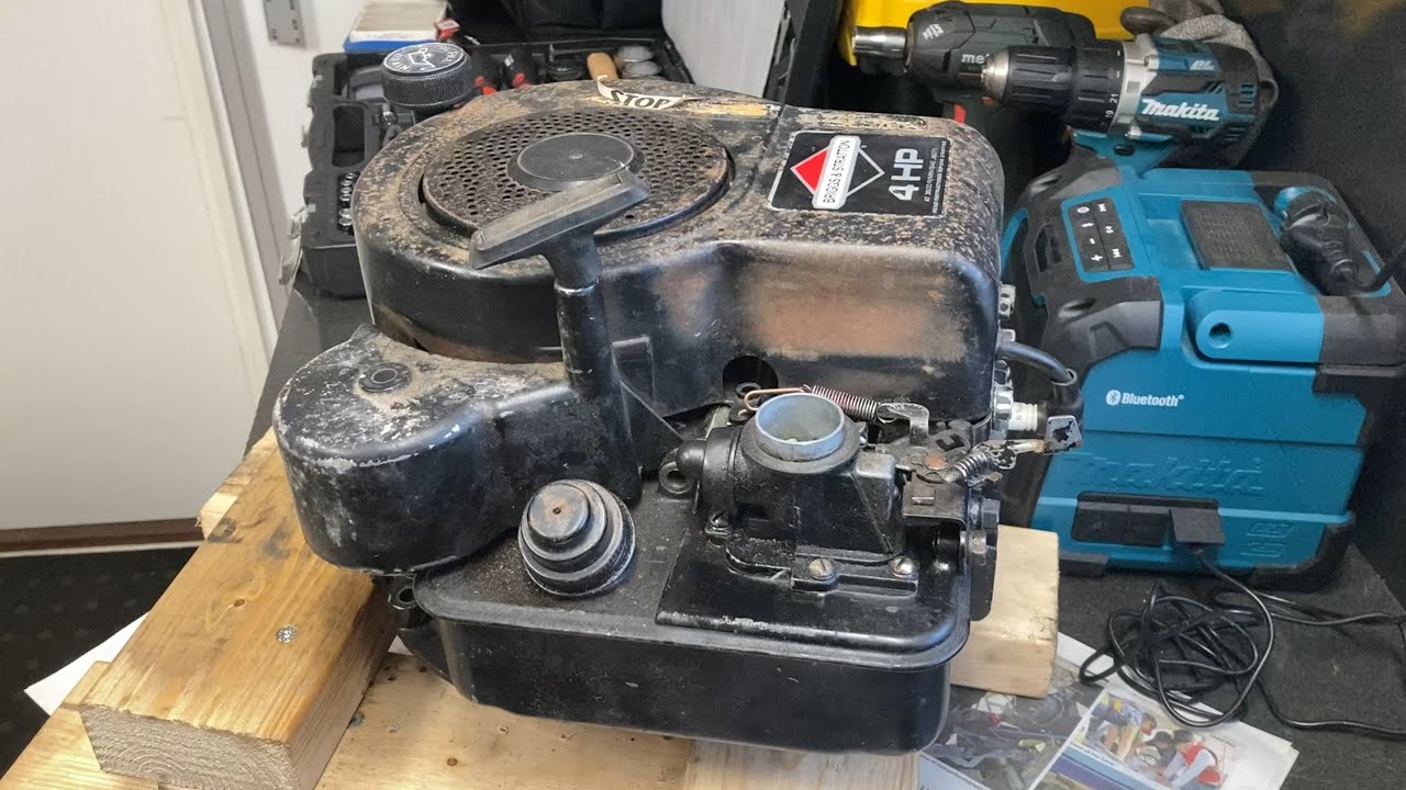 Stiga PRO 48 renovering Briggs&Stratton - Del 1 - Nedmontering av motor ...