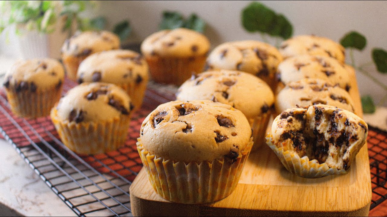 The Easiest Muffins you can make at home - YouTube