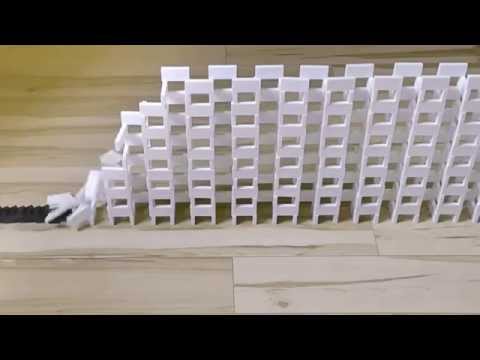 Binlerce Domino taşlarından yapılmış Şekiller