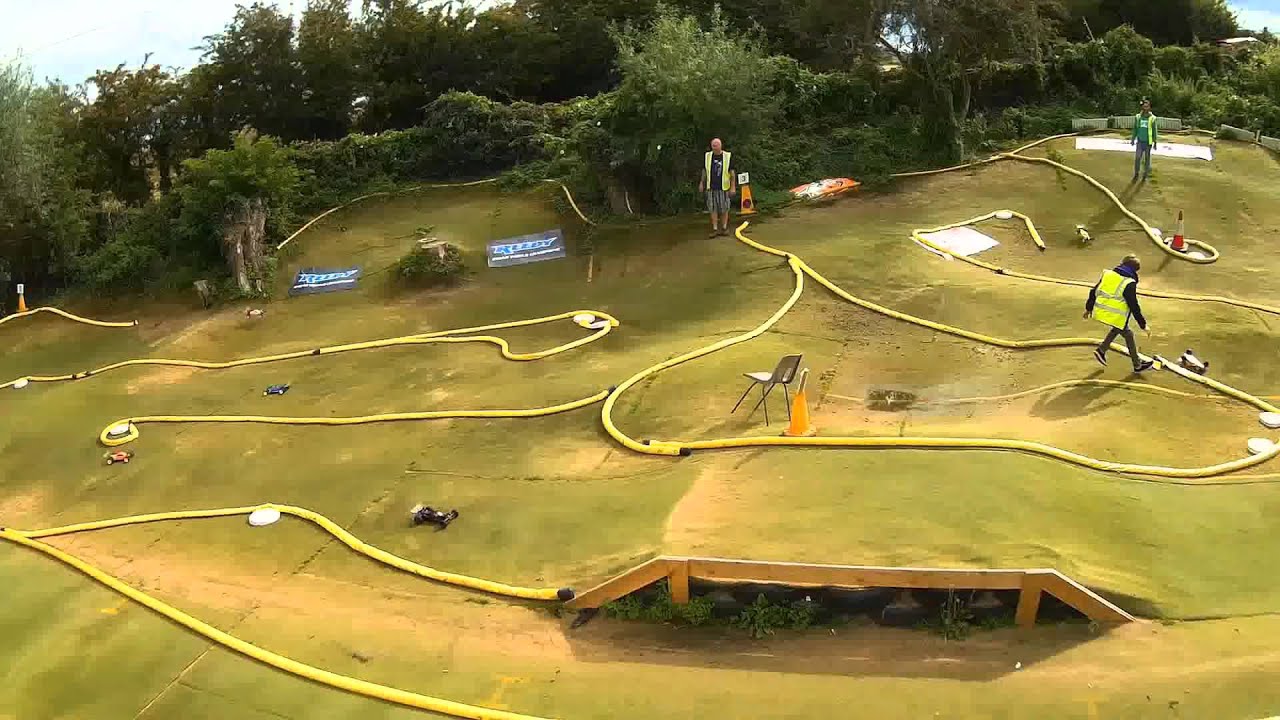 Mendip RC Raceway - B Final Leg 2 - 20/09/15 - YouTube
