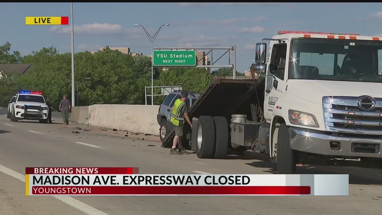 Crash on expressway leaves driver badly injured - YouTube