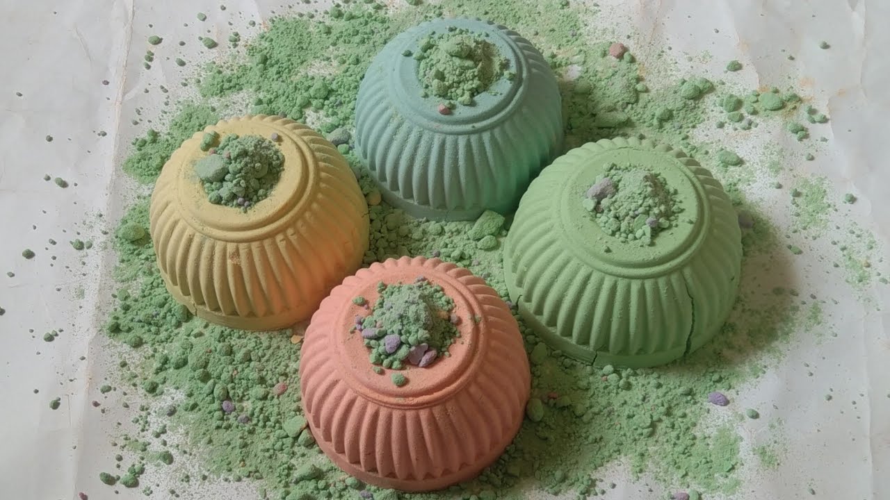 Multi colour baking soda crumbling. Powder play. - YouTube