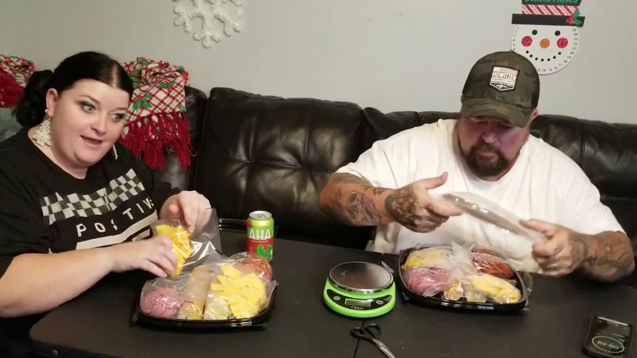 Big Kid Lunchables eating over 2 pounds of snack trays in under 10 min ...