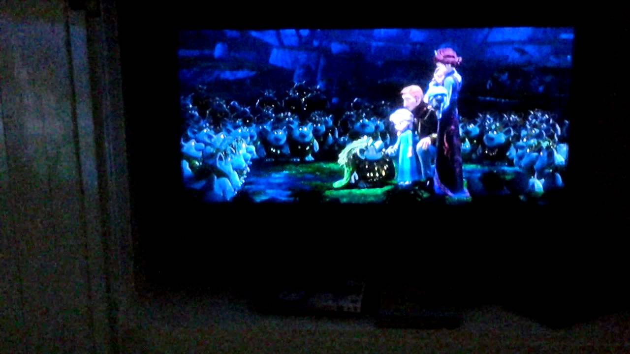 Trolls in frozen - YouTube