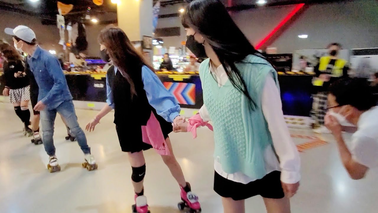 와~코스프레 나이쓰!!! #롤러장 #코스프레 #롤러스케이트 #cosplay #rollerskating #유로댄스 #운동 #삼성 ...