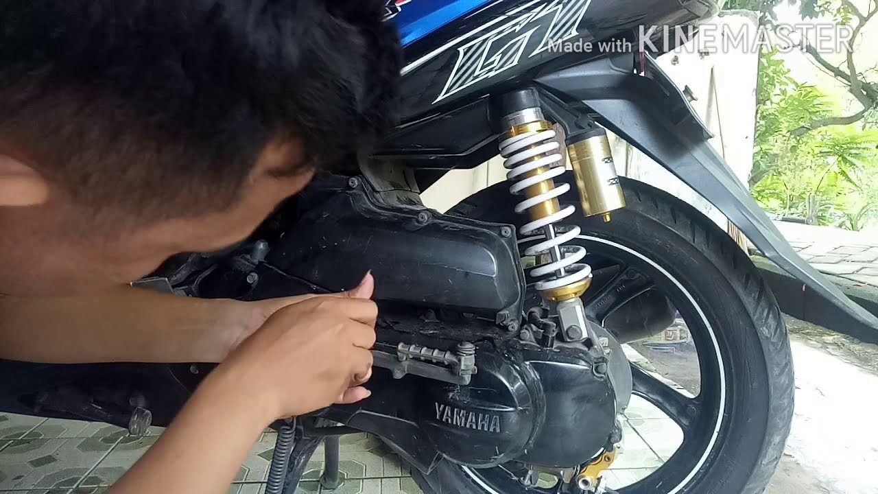 CARA GANTI FILTER UDARA MIO SOUL GT - YouTube