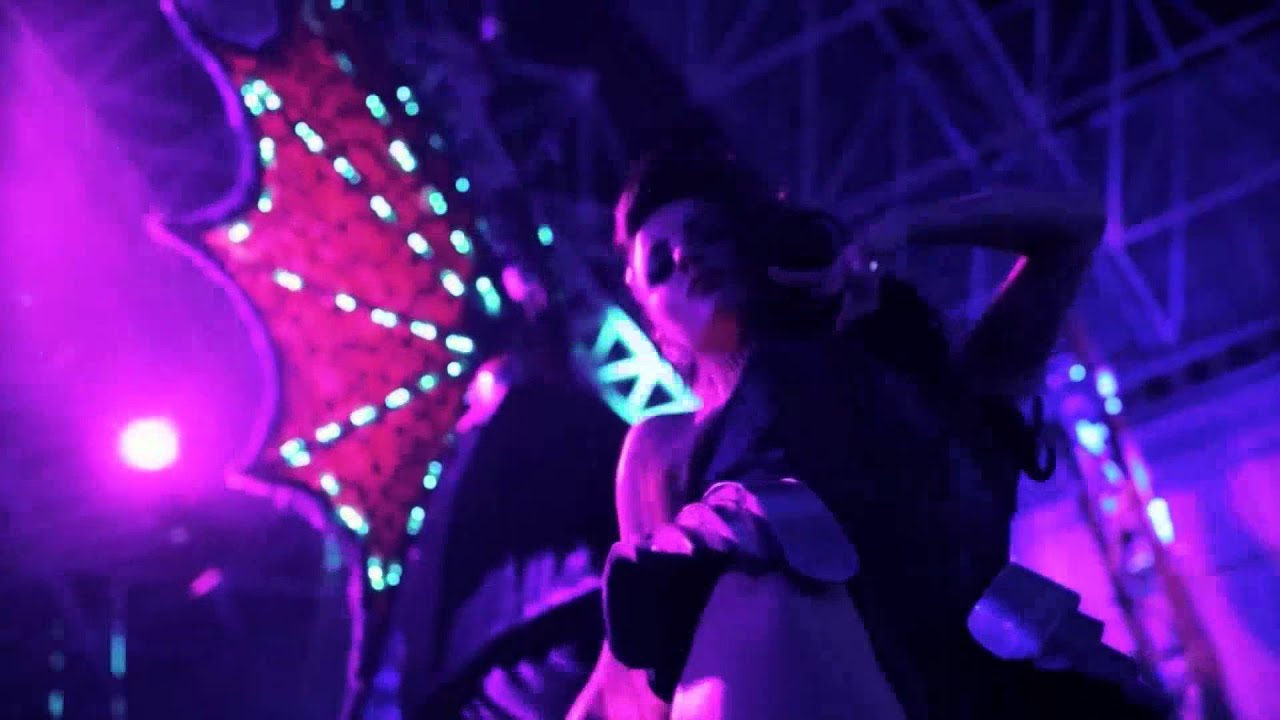 ROBOT AERIAL PERFORMANCE "OPENING AMNESIA IBIZA" - YouTube