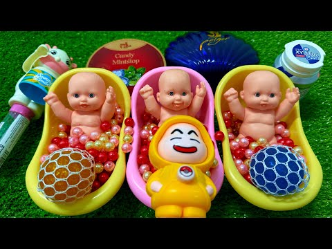 A fun world of candy and adorable animals. #candy 4