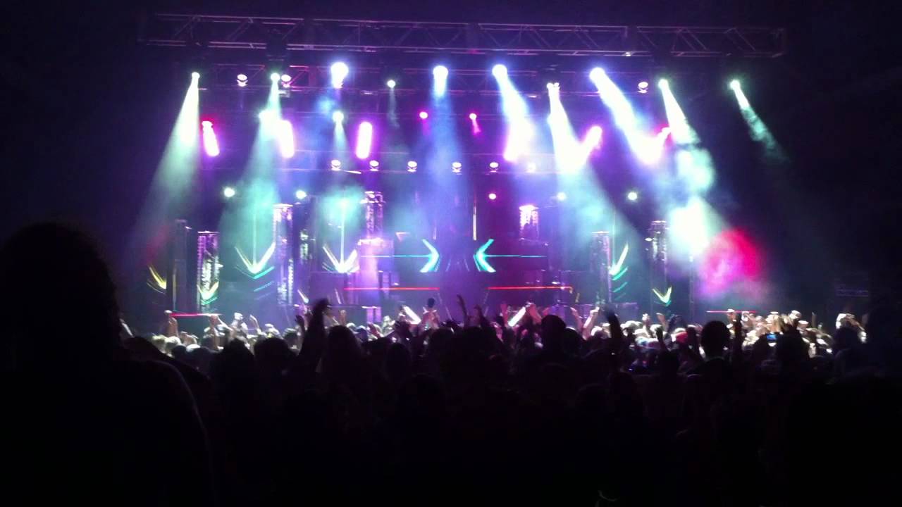 Pretty Lights Live @ The Cuthbert Amphitheater (Eugene, Oregon) 09/09 ...