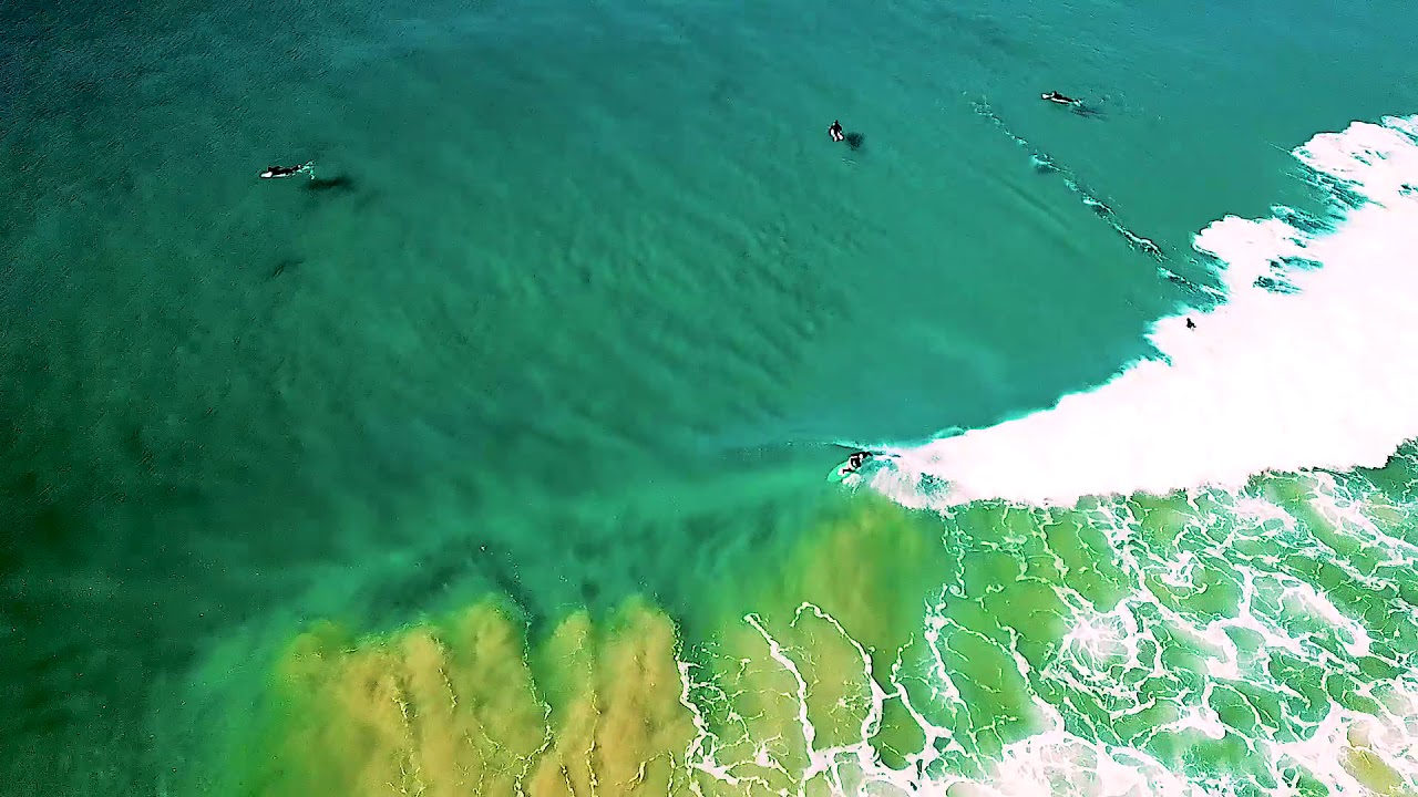 Broken Head, Drone Footage, Surfing Thurs 31 May 2018 - YouTube